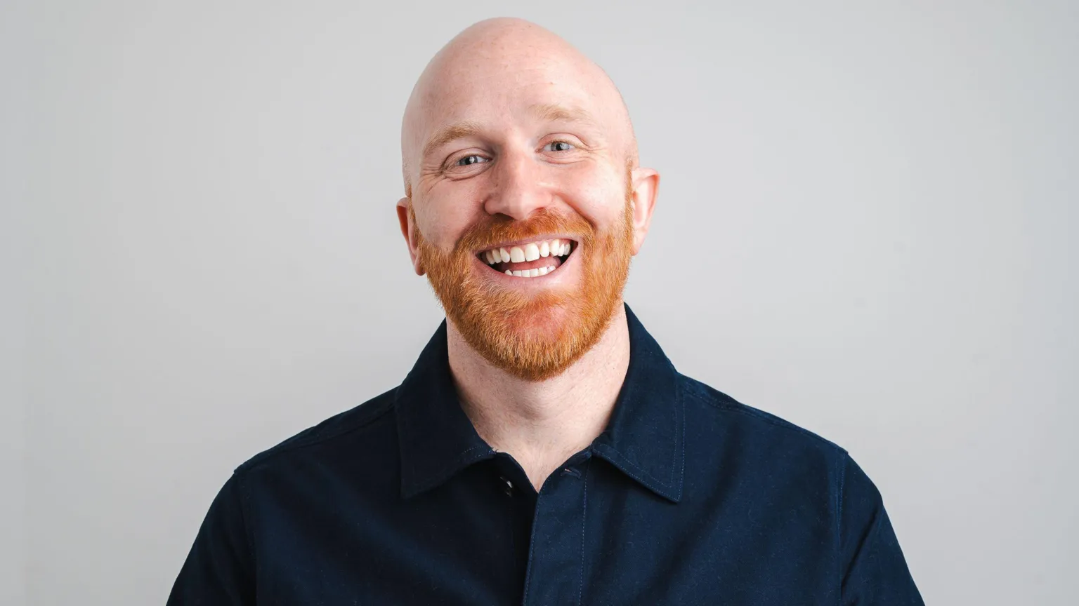 Comedian Ray Bradshaw Draws on Deaf Parents for New Show 'Coda' | The ...